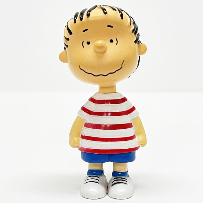 PVC Figurine, Linus | Snoopy's Gallery and Gift Shop